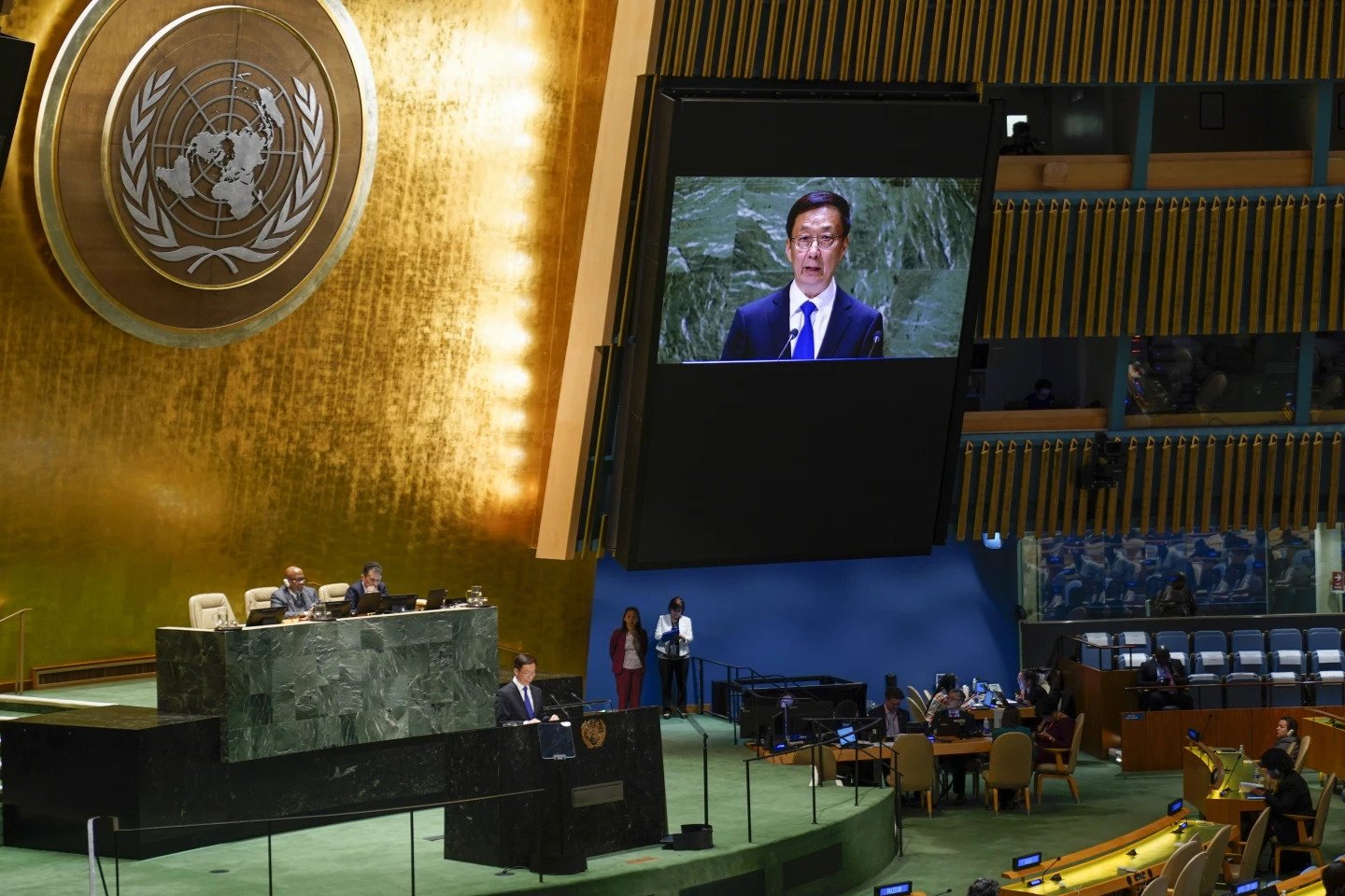 CHINA, AT UN, PRESENTS ITSELF AS A MEMBER OF THE GLOBAL SOUTH AS ...
